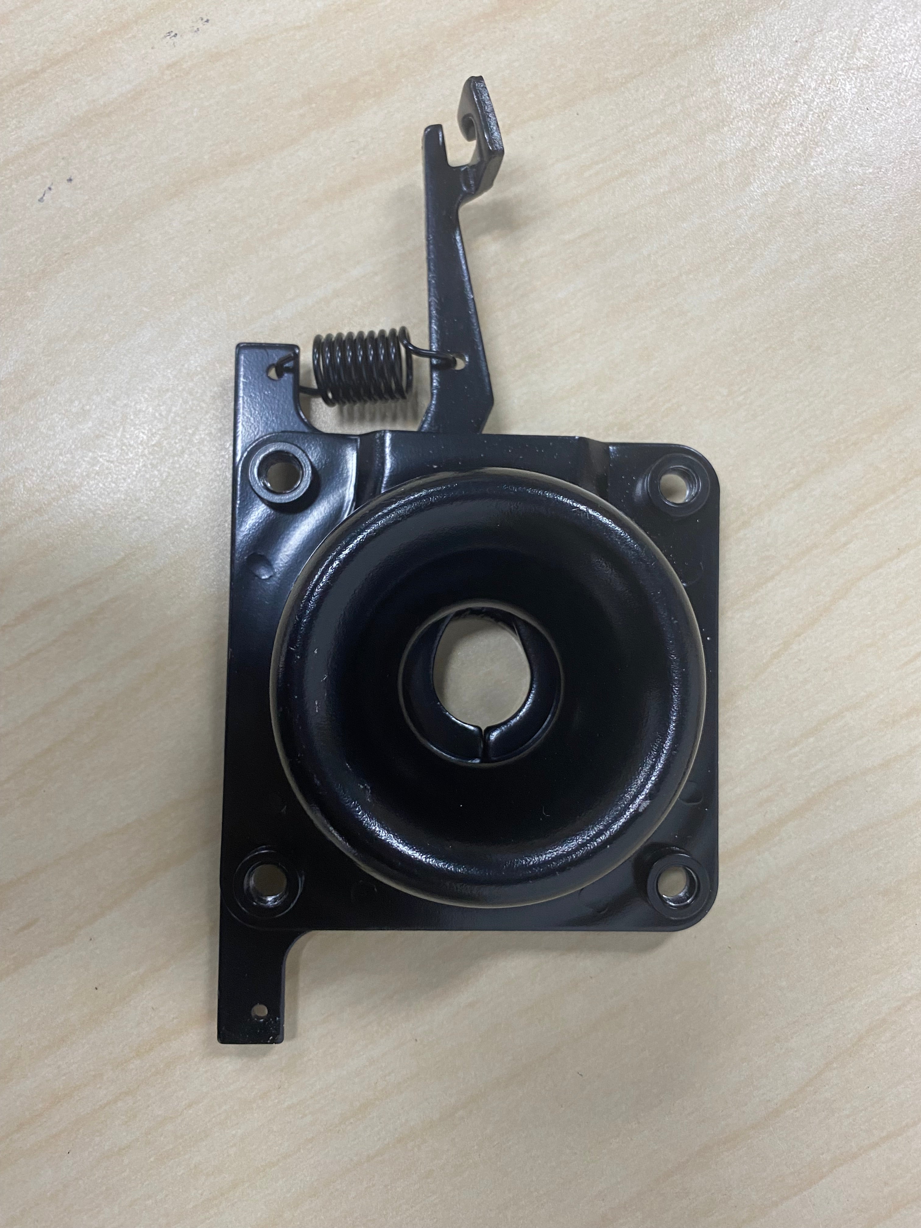 Volvo LH Hood Release Latch - 20565619 – Parts Bazaar - Florence, NJ